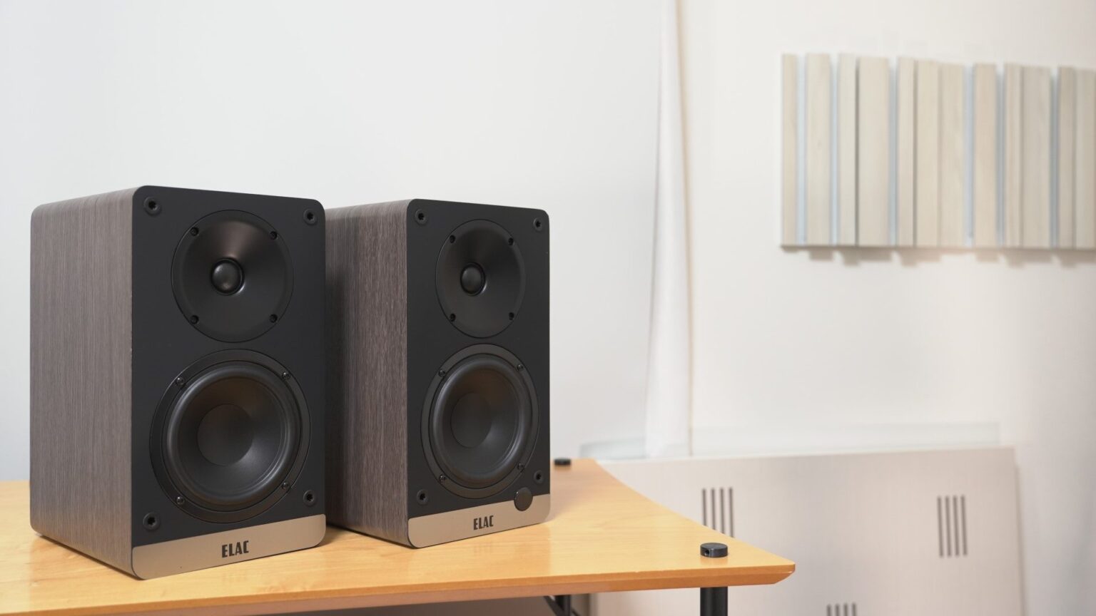 ELAC Debut ConneX DCB41 試聴レビュー & 空気録音 & 測定 | Onsite Audioブログ